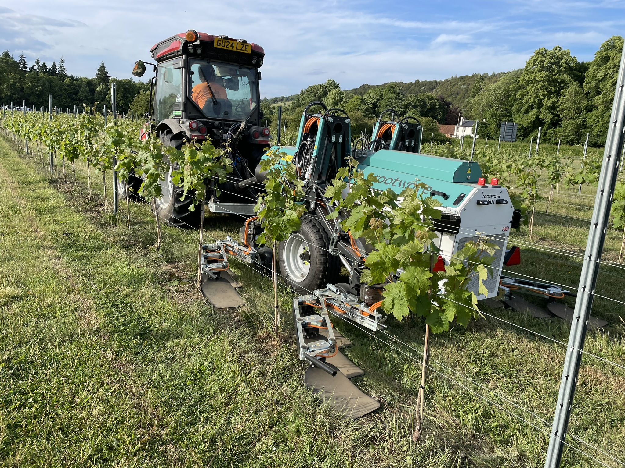 RootWave raises $15m to replace chemical herbicides - Vineyard Magazine